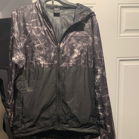 Oakley | Jackets & Coats | Oakley Black And Gray Windbreaker Jacket ...